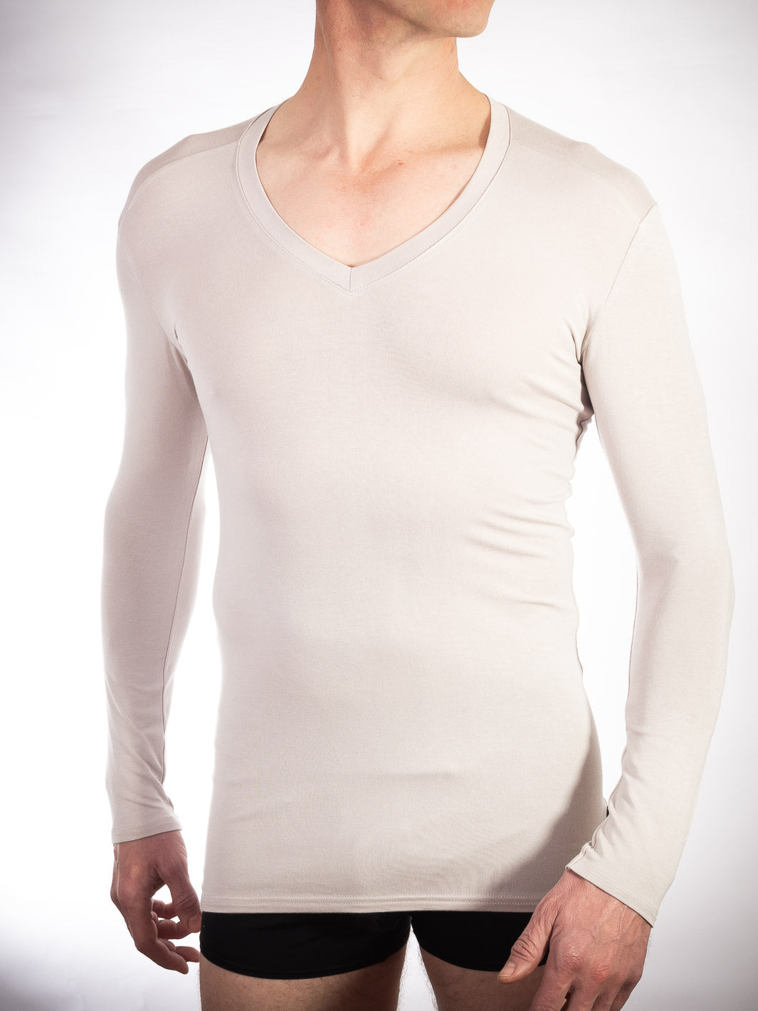 Long Sleeve V-Neck Undershirt (Bamboo) – Robert Owen Undershirts